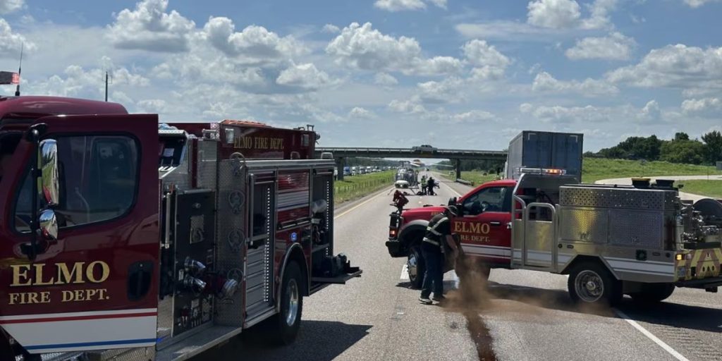 5 Dead after 18-Wheeler Driver allegedly falls Asleep and caused Multi ...
