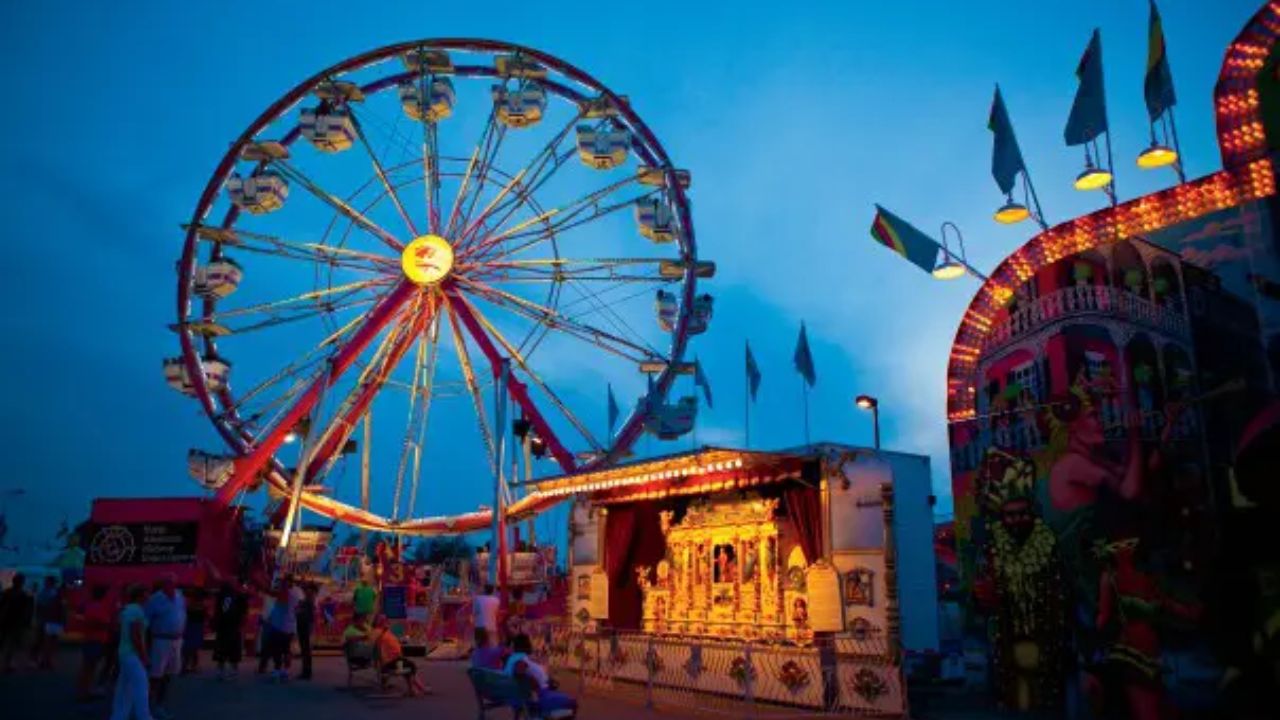Carlyle Street Fair 2025 Full Schedule, Admission Info, Food and Events ...