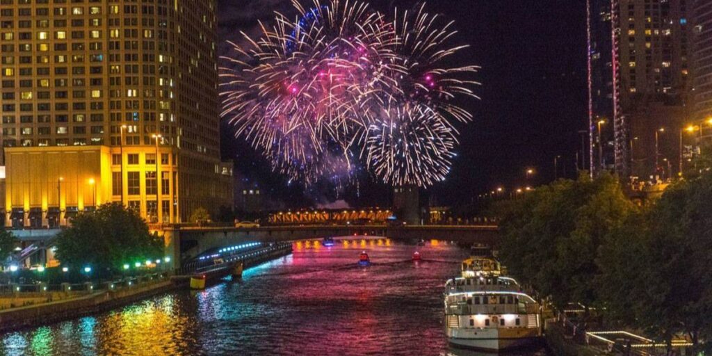 New Year Fireworks in Chicago for 2026: Downtown Show Details, Viewing ...